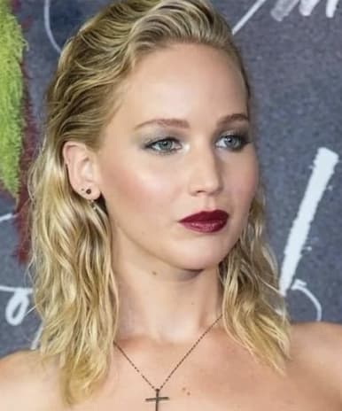 4 Preppy Hairstyles for a Stylish Look with Hair Styling Tips | Livon